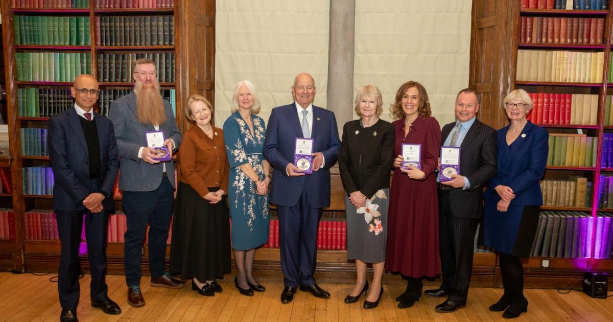 Founders receive prestigious University Medal of Honour | The Tutor Trust